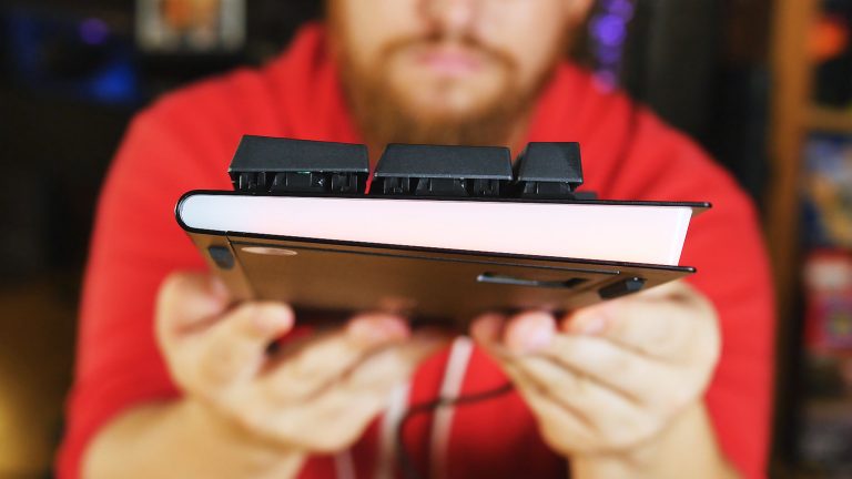 Fenek Swift Gaming Mouse PWM 3360 sensor | tek syndicate